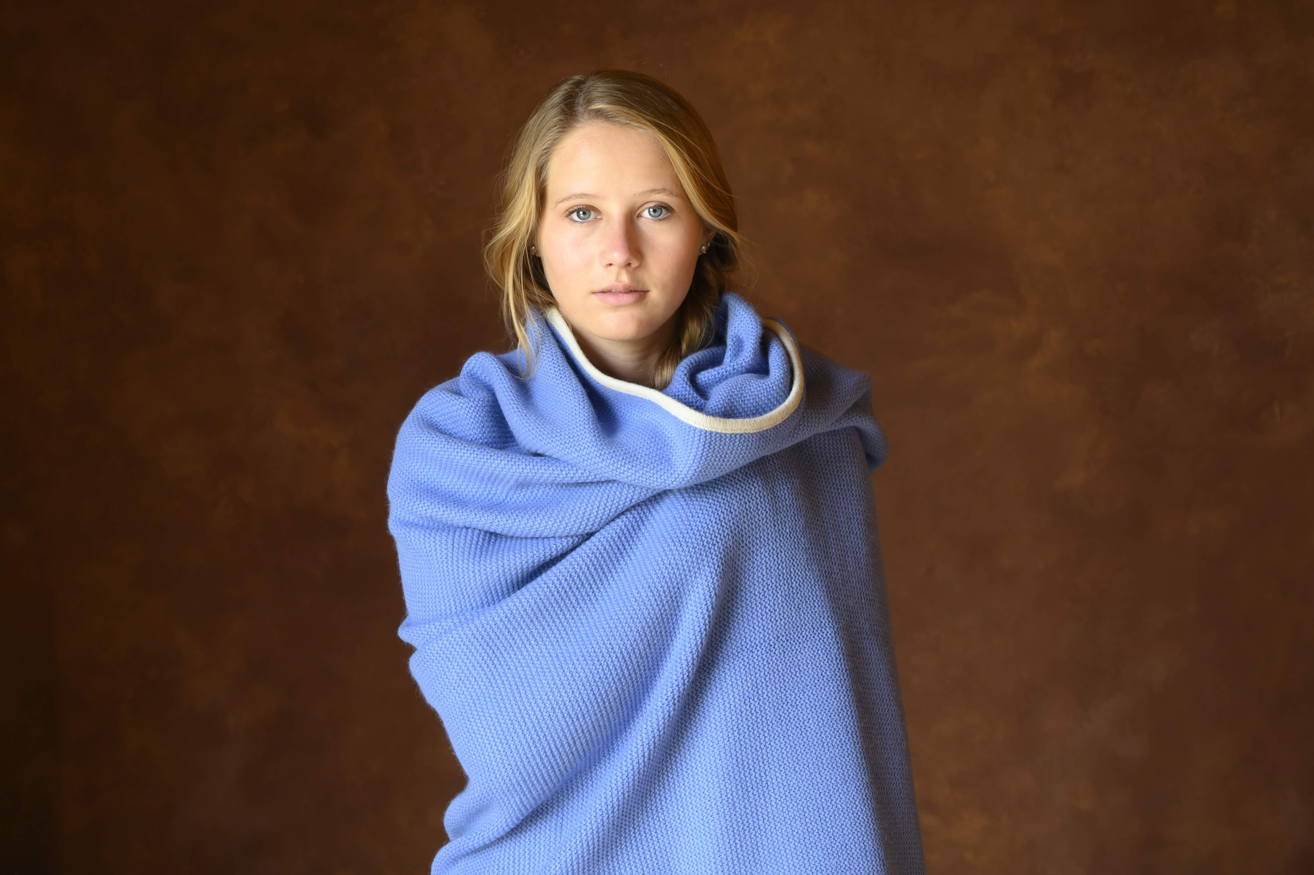 Cashmere Blankets, Throws, Robes, Shawls and Home Design Accessories ...